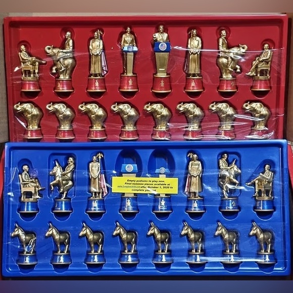 Games | 220 Battle For The White House Chess Set Gold Edition Trump Rep ...